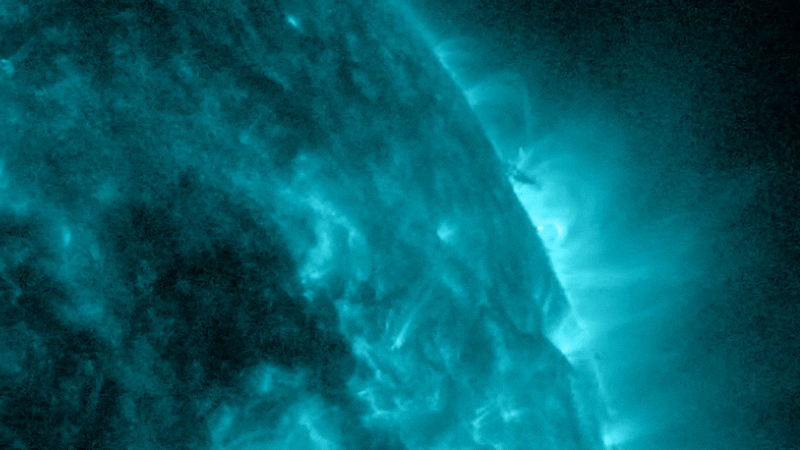 Sun unleashes powerful X-class solar flare, triggers radio blackouts ...