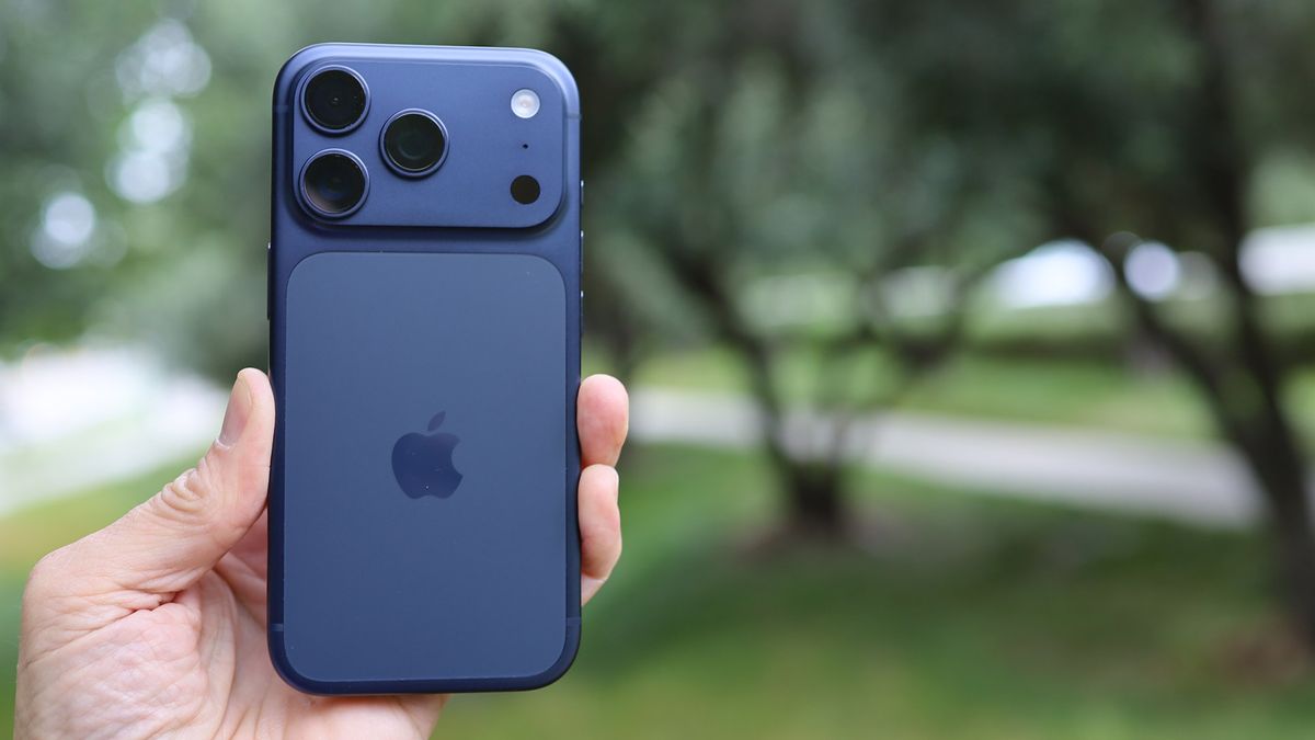 iPhone 17 Pro review: het beste van Apple in een klein pakket | TechRadar
