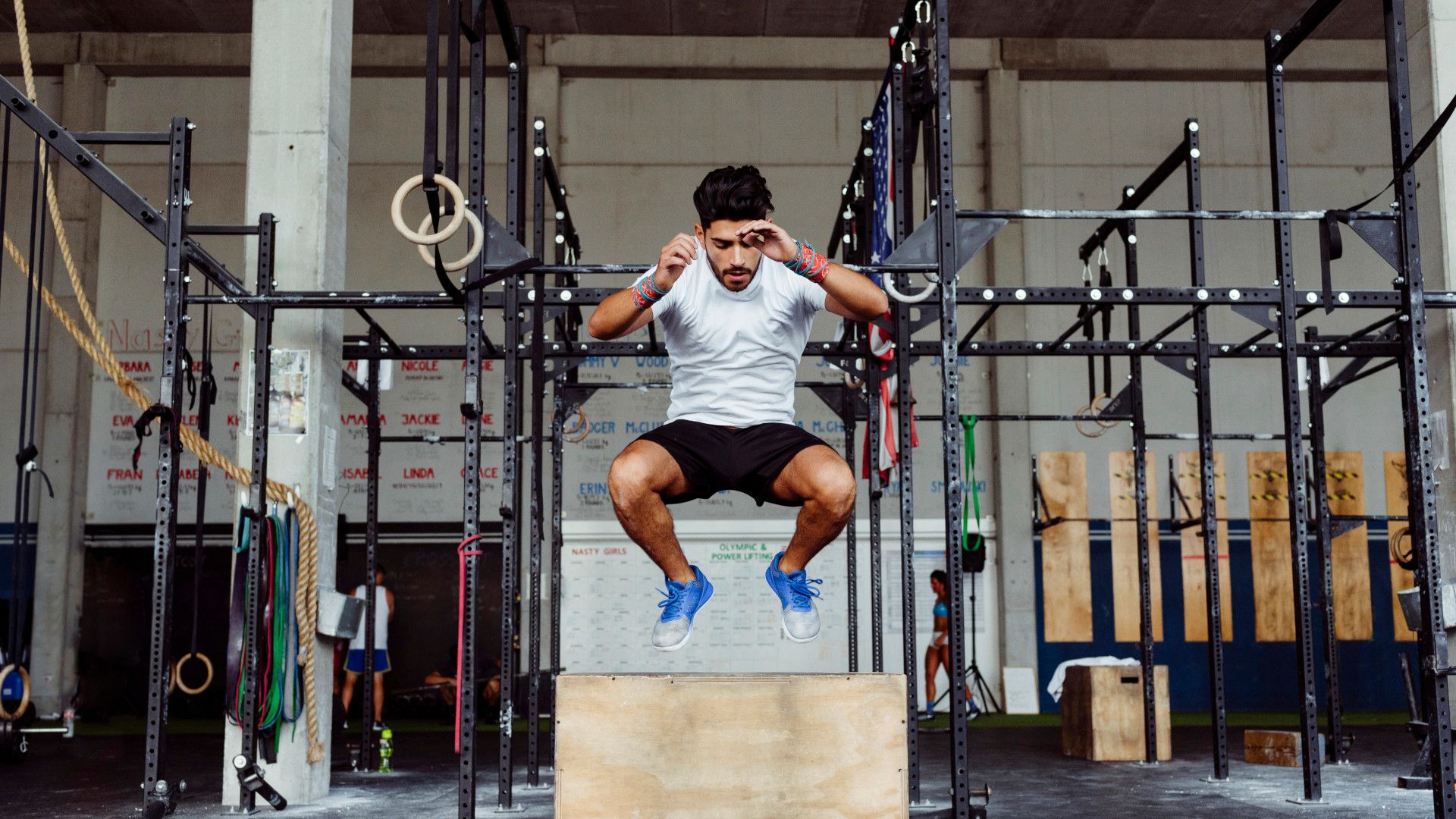 CrossFit expert ranks 10 bodyweight exercises from easiest to hardest | T3
