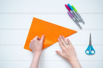 Here's how to make a chatterbox with our step by step guide | GoodtoKnow