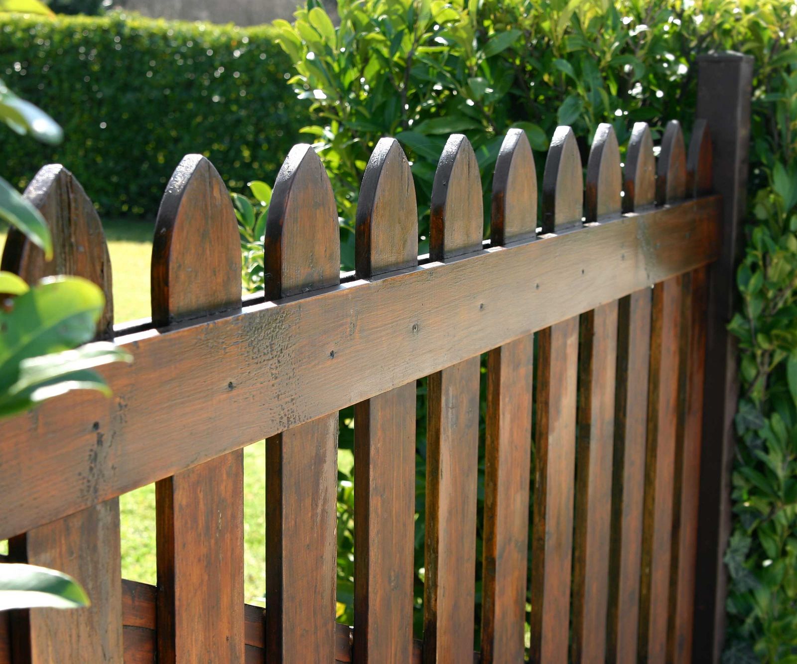 Who actually owns my fence? Advice from a legal expert | Homes and Gardens