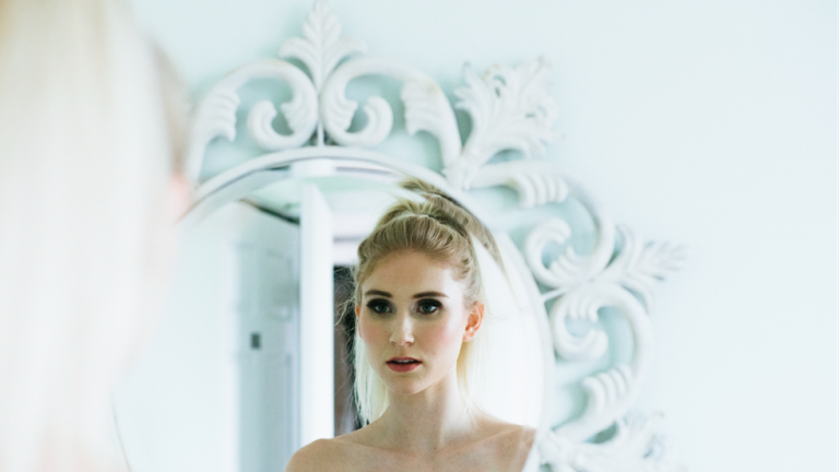 Instagram Star Sophie Gray on Losing Followers from Her Way of Gray ...