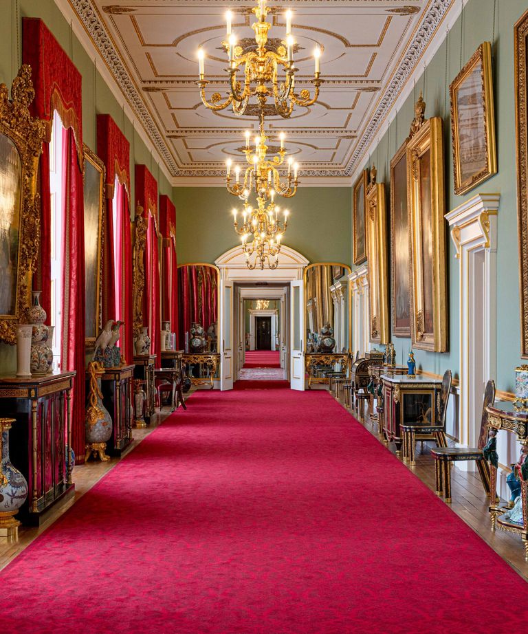 Buckingham Palace's East Wing is open for the first time | Homes and ...