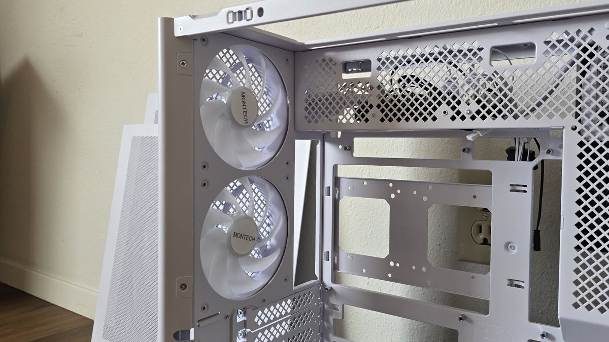 Montech HS02 Pro Case Review: GPU thermals take center stage | Tom's ...