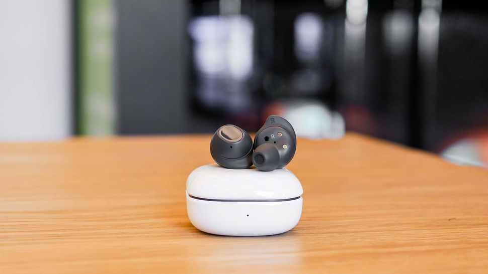 Samsung Galaxy Buds FE hands-on: A sub-$100 contender with noise ...