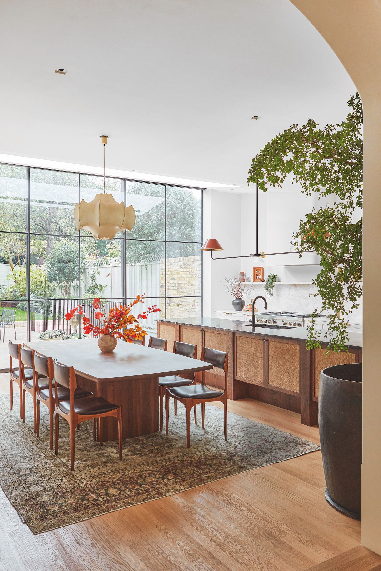 This Victorian London Home Embraces Its Owners' Global Background ...