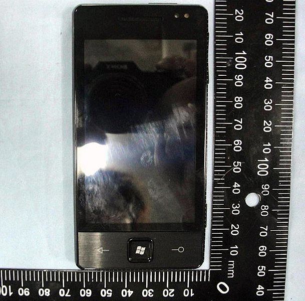 Asus E600 pictured at FCC, has AT&T bands | Windows Central