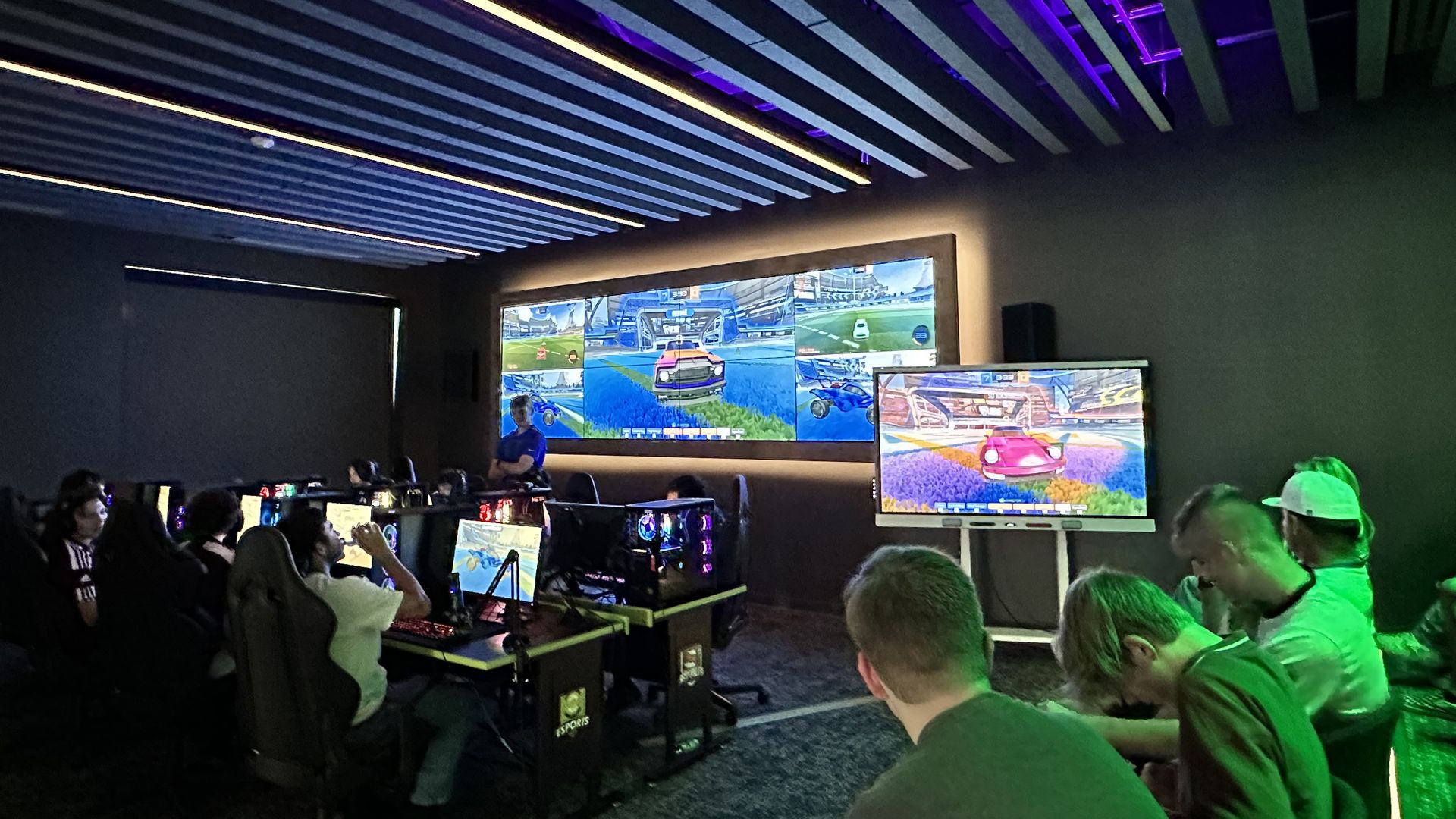 Sony Cameras Immerse Gamers and Fans at New Esports Demo Center | AVNetwork