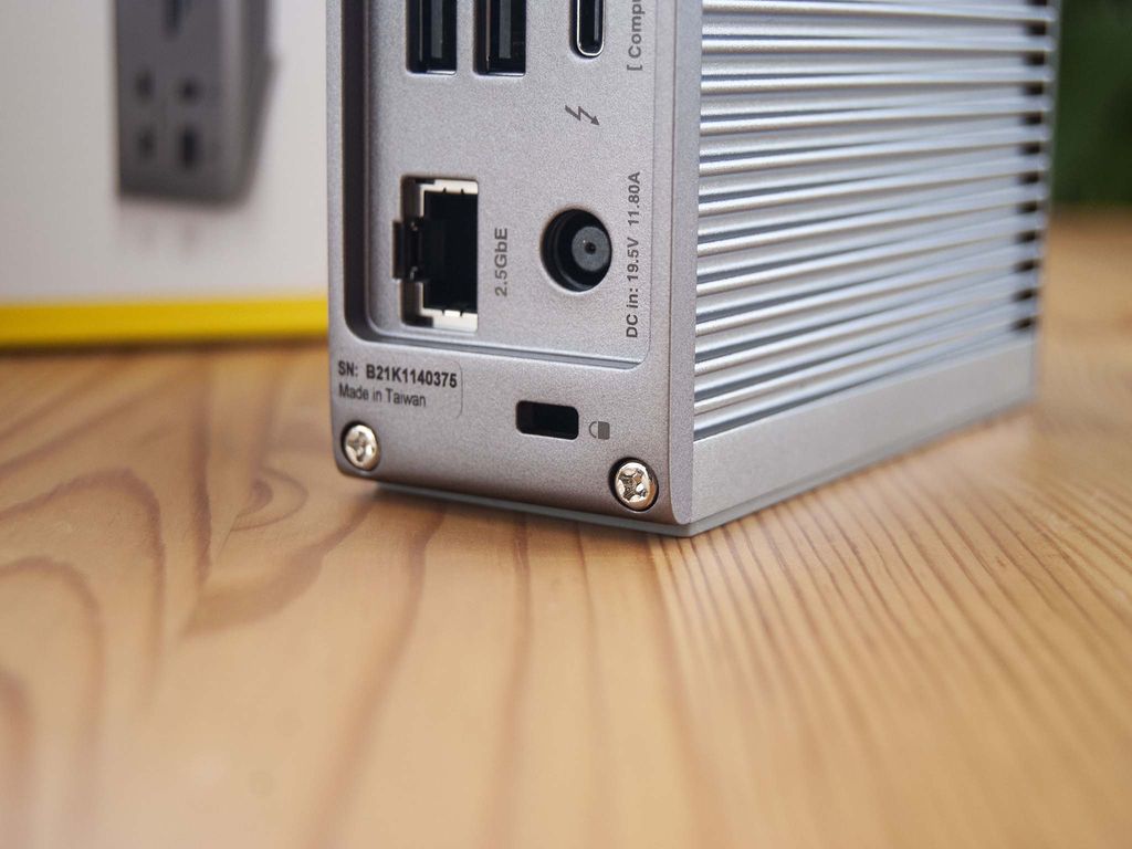 CalDigit TS4 review: The pinnacle of Thunderbolt 4 docking stations ...