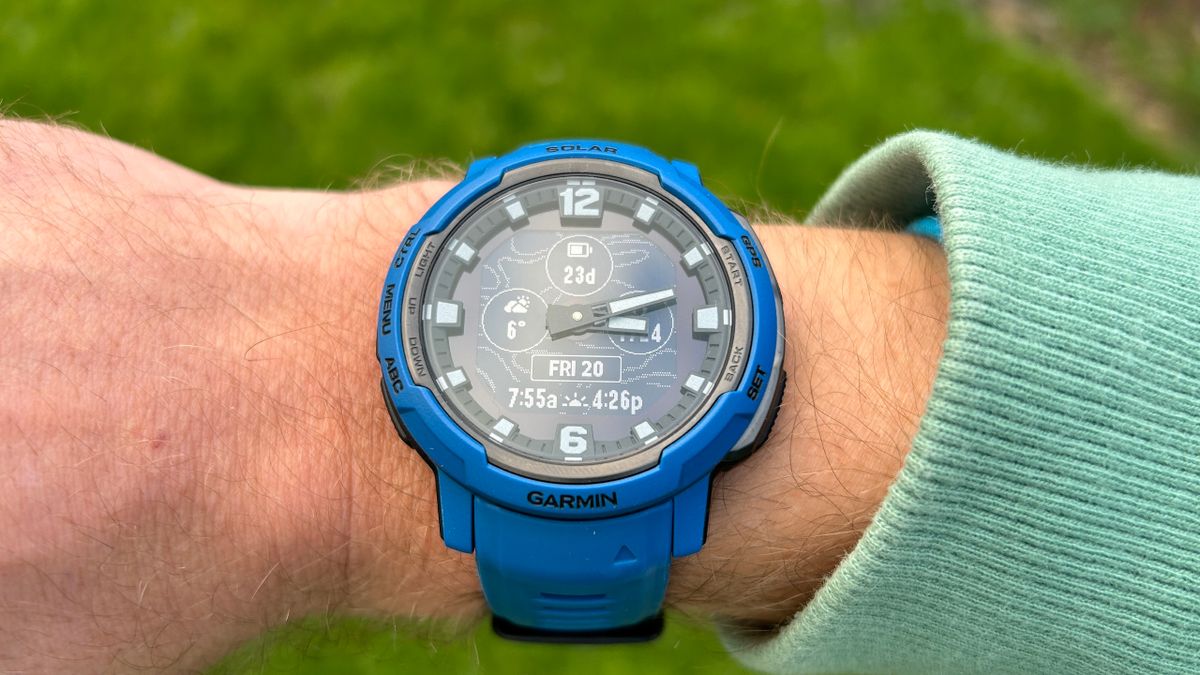 Garmin Instinct Crossover Review | Coach