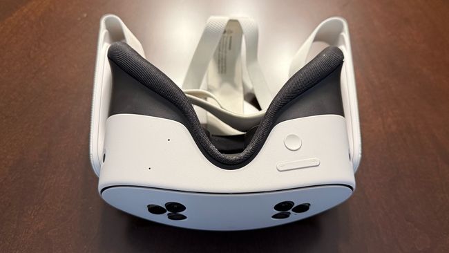 Quest 3S Review: Most of the same thrills as the Quest 3 for $200 less ...