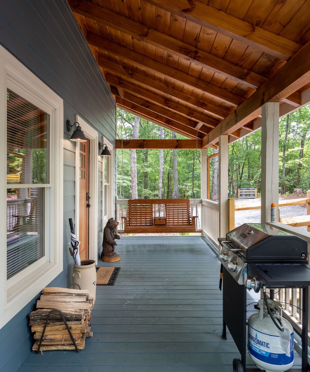 Inside a tiny home in the Blue Ridge mountains | Homes and Gardens
