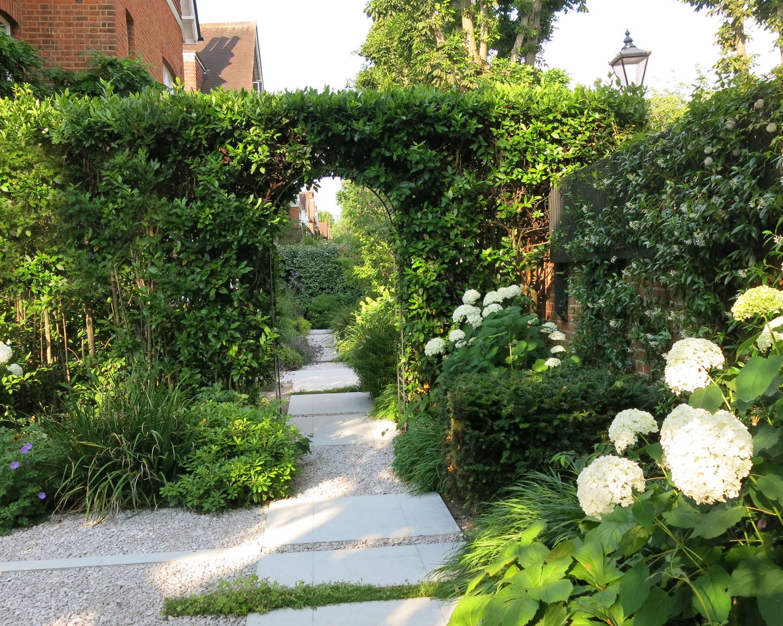 Landscaping with hydrangeas: 12 ways to include these blooms | Homes ...