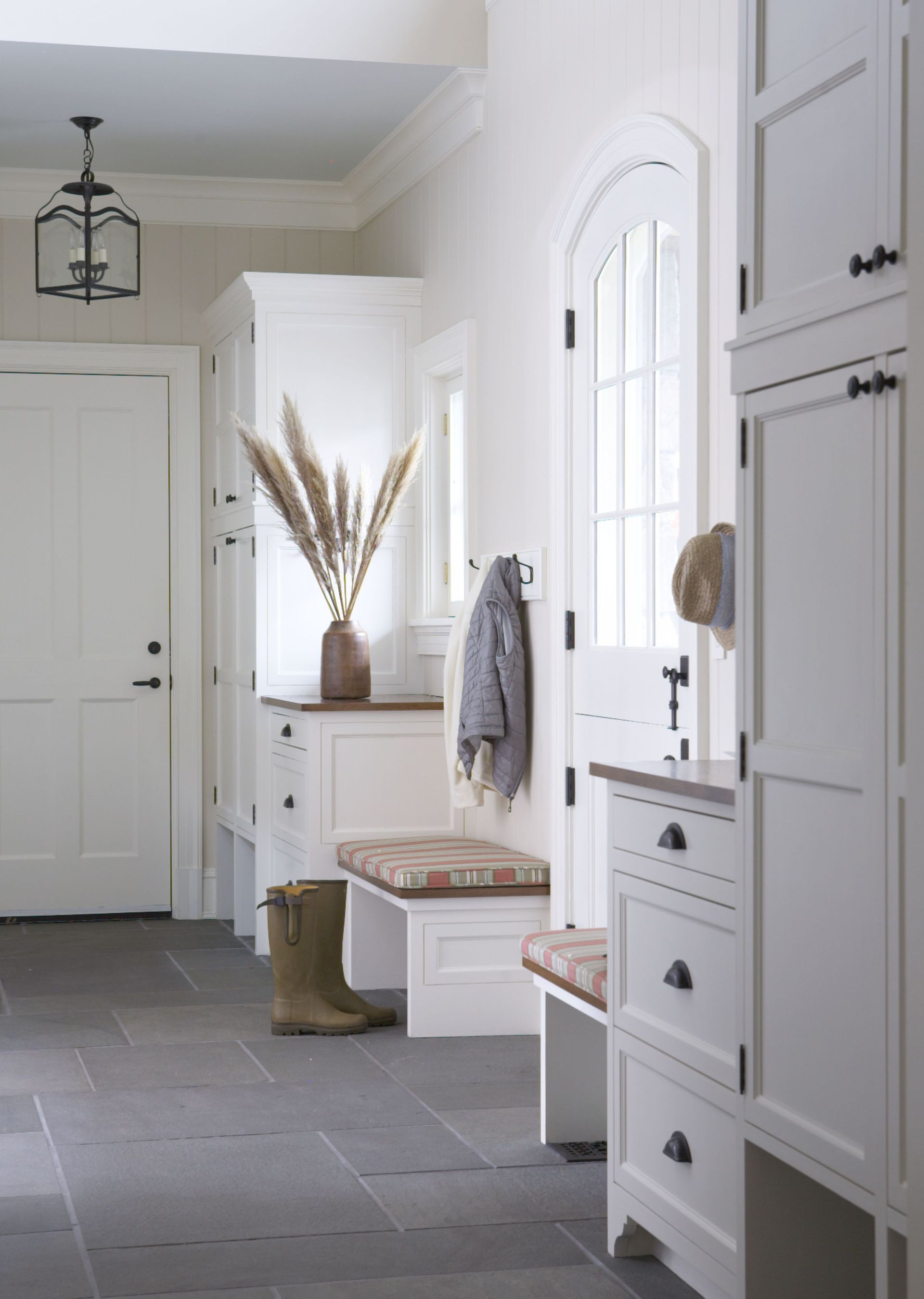 Designing an entryway: expert advice and layout tips | Homes and Gardens