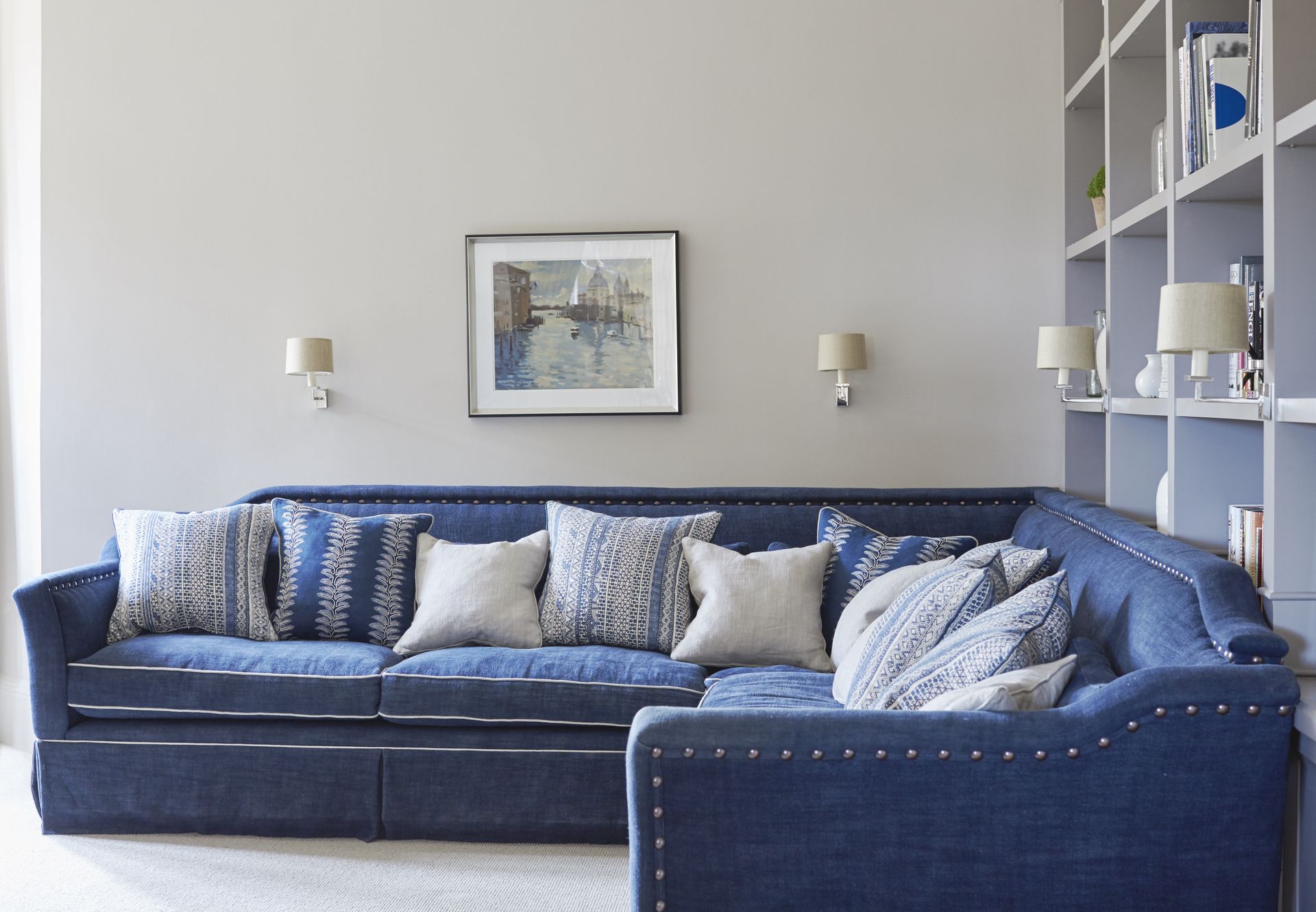 Sofa scaling: tips for choosing the right sofa for your room | Homes ...