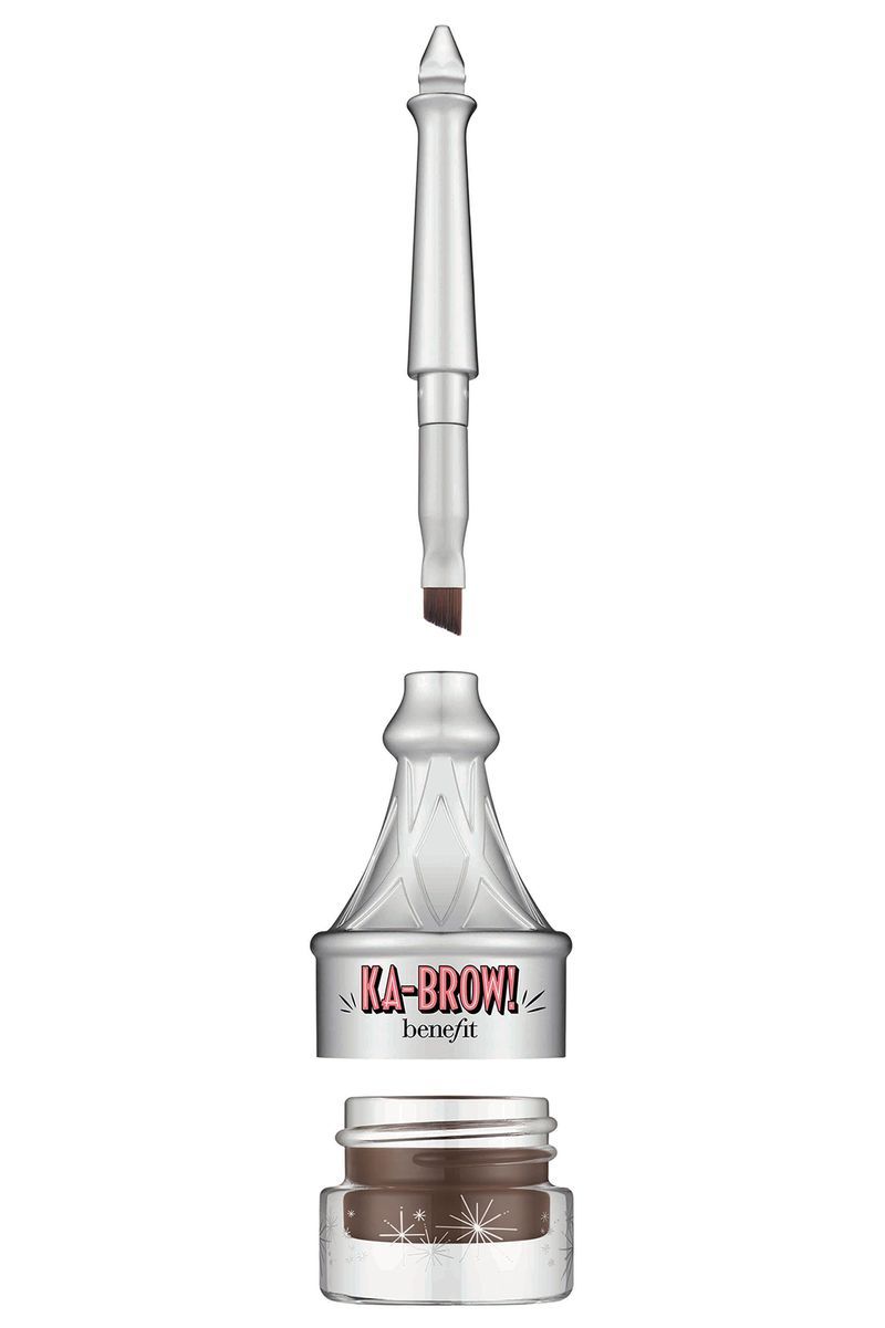 Binx Walton, Face of Coach Fragrance, Shares Her Beauty Routine | Marie ...