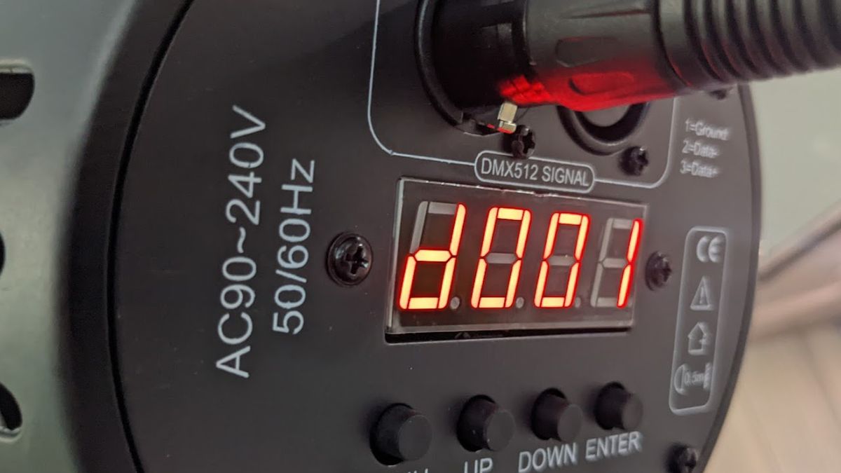 How to Build a Morse Code Transmitter Light with Raspberry Pi | Tom's ...