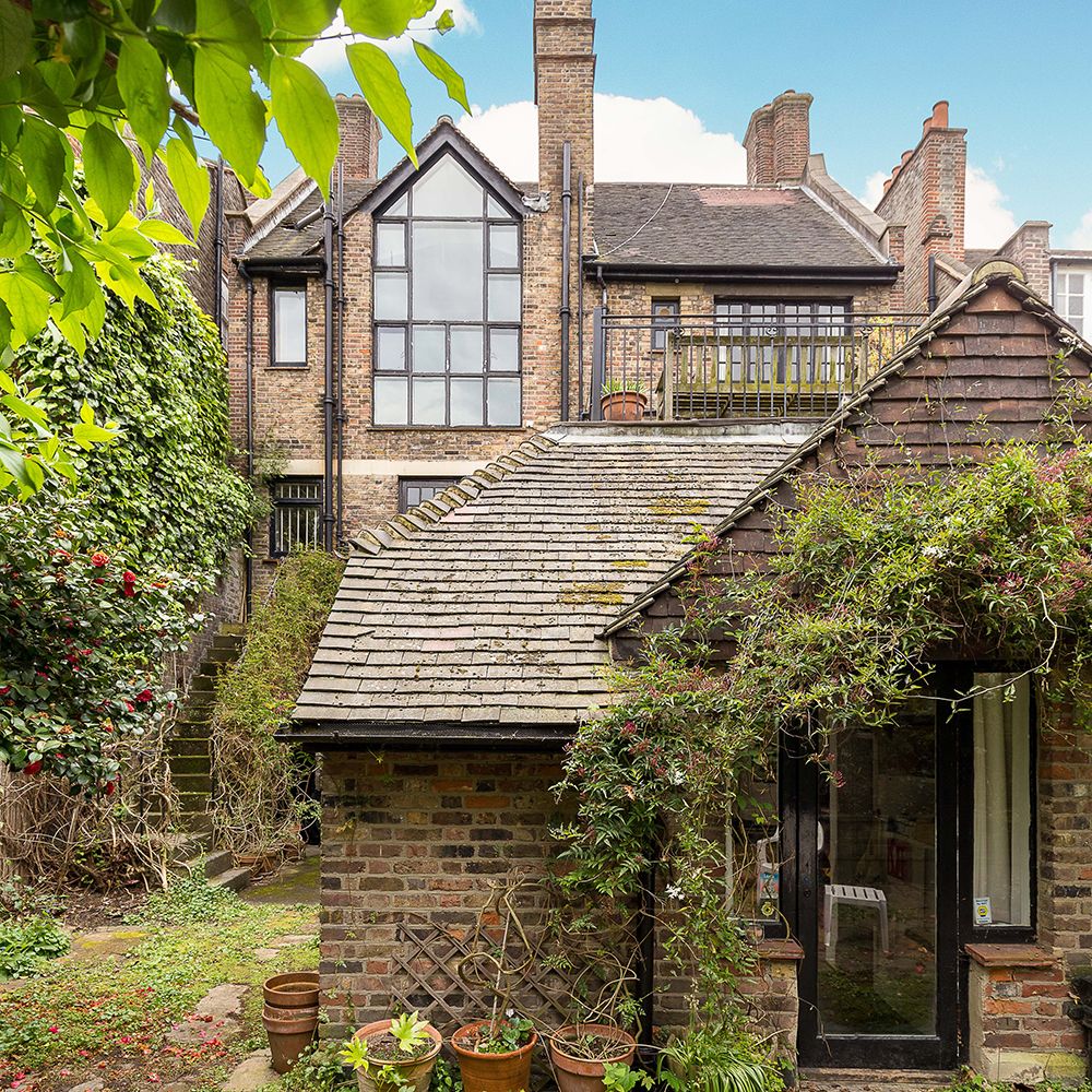 The home of legendary Vogue editor Beatrix Miller is on sale for £ ...