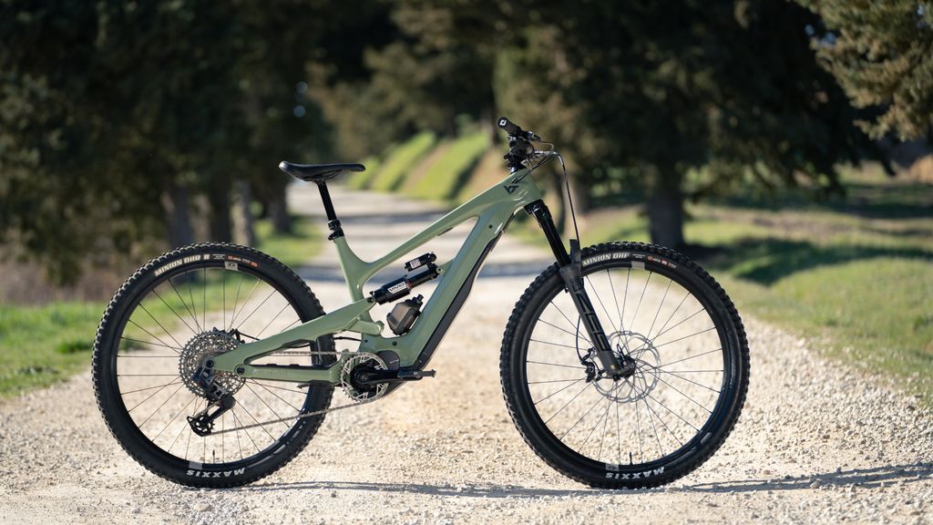 YT's latest Decoy Core 4 MX goes full send with top spec Ohlins. The ...