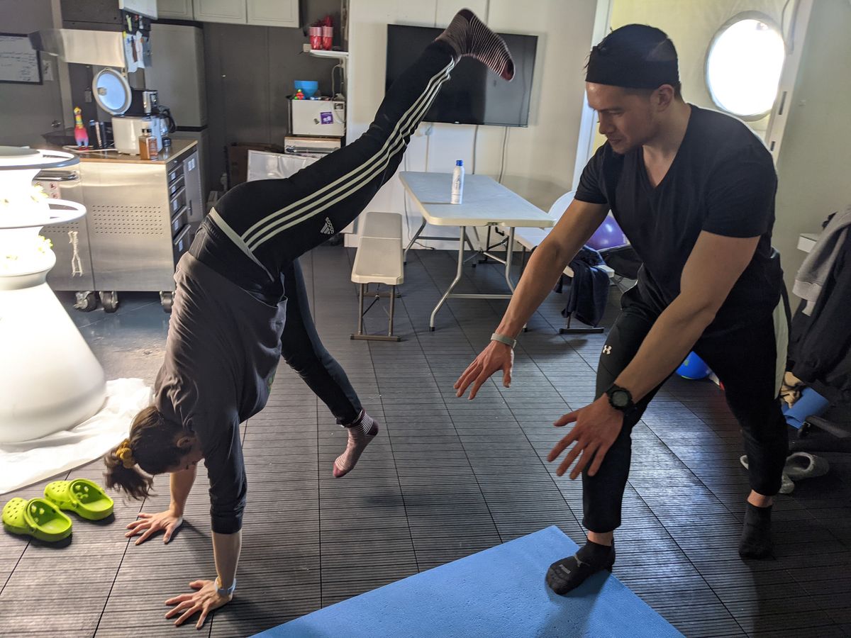 When the 'Mars' mission commander breaks new ground — Commander's ...