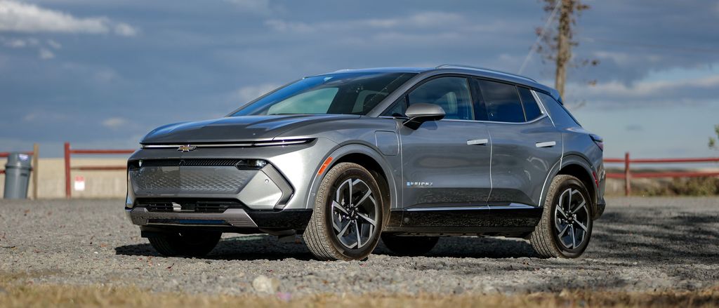 I drove a Chevrolet Equinox EV for a week — here's my pros and cons ...