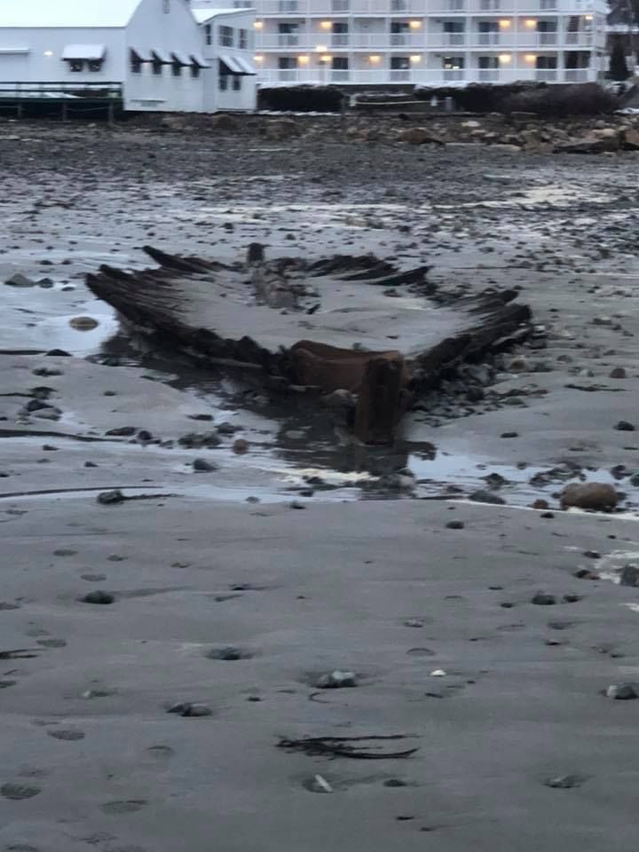Nor'easter Exposes Revolutionary-War-Era Shipwreck on Maine Beach ...