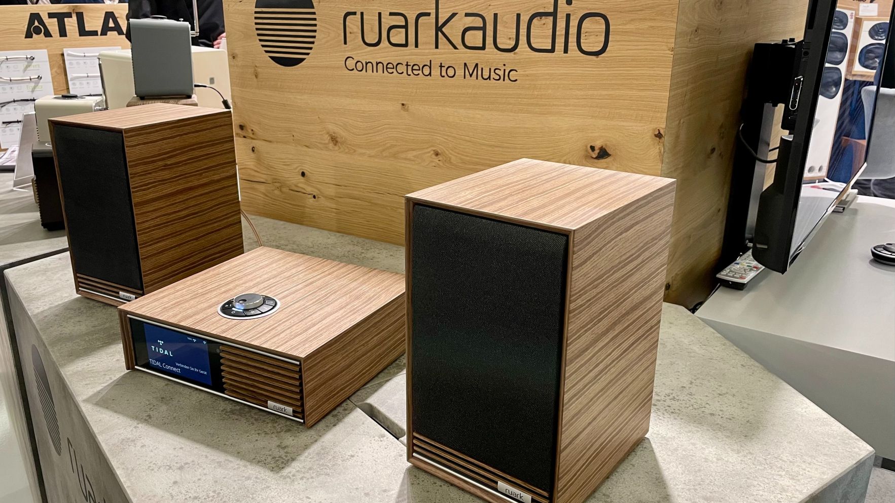 This retro music streamer and speakers combo is a stylish modern ...