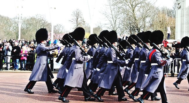 Why do the queen's guards wear such tall hats? | Live Science