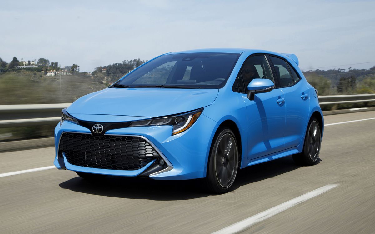 2019 Toyota Corolla Hatchback Reviews: What Critics Love (and Hate ...