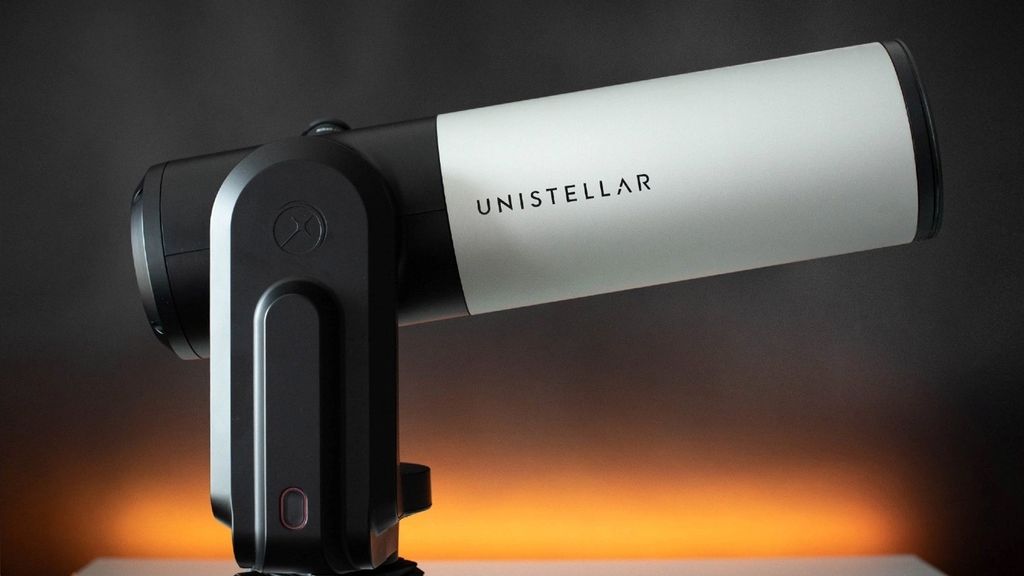 Best smart telescopes in 2026 to photograph the lunar eclipse | Live ...