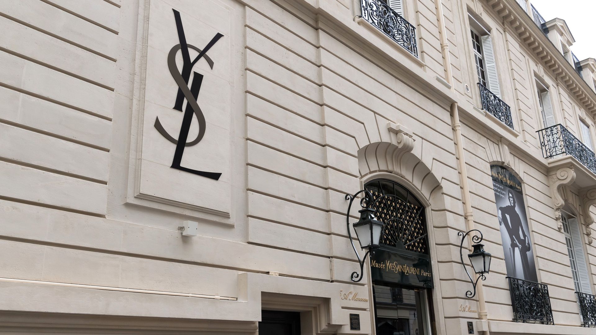 YSL Fashion Exhibit in Paris - Yves Saint Laurent Museum in Paris ...