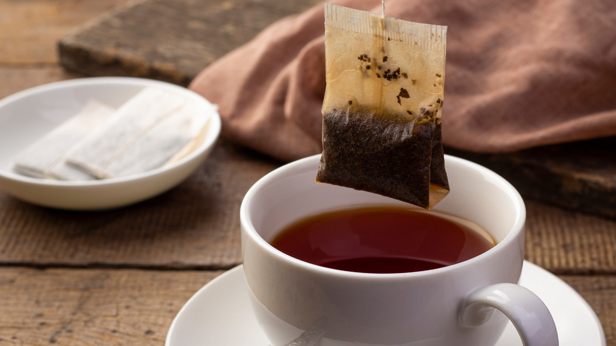 The air fryer tea bag cleaning hack works but has limits | Homes and ...