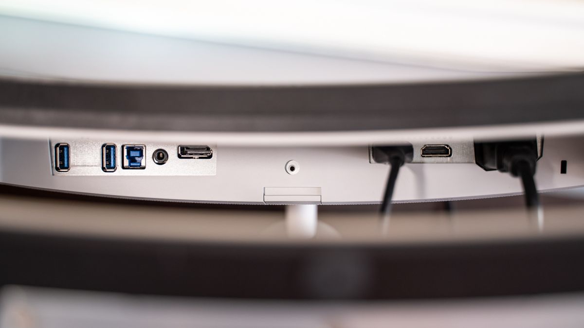 Dell 4K S3221QS Curved Monitor review | TechRadar