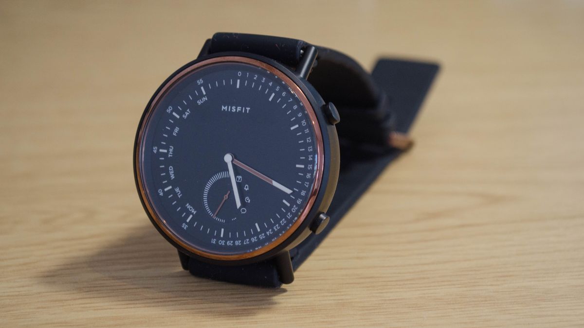 Fitness, battery life, interface and app - Misfit Command review - Page ...