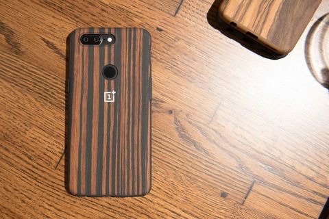 Here are all the official OnePlus 5T cases | Android Central