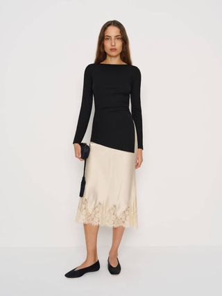 J.Lo Knows Black Tops Look Best With This Pant Color in 2026 – Jimmy ...