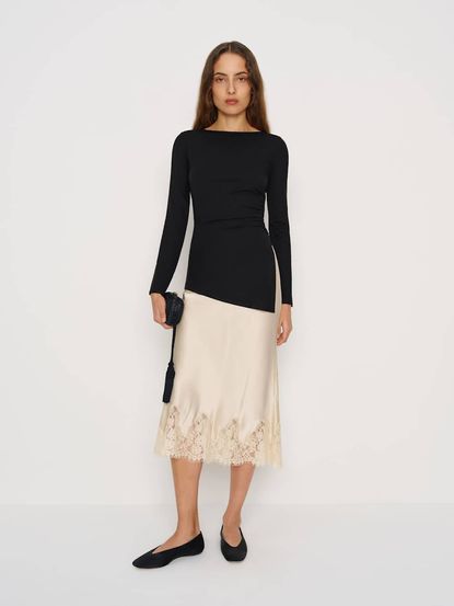 J.Lo Knows Black Tops Look Best With This Pant Color in 2026 – Jimmy ...