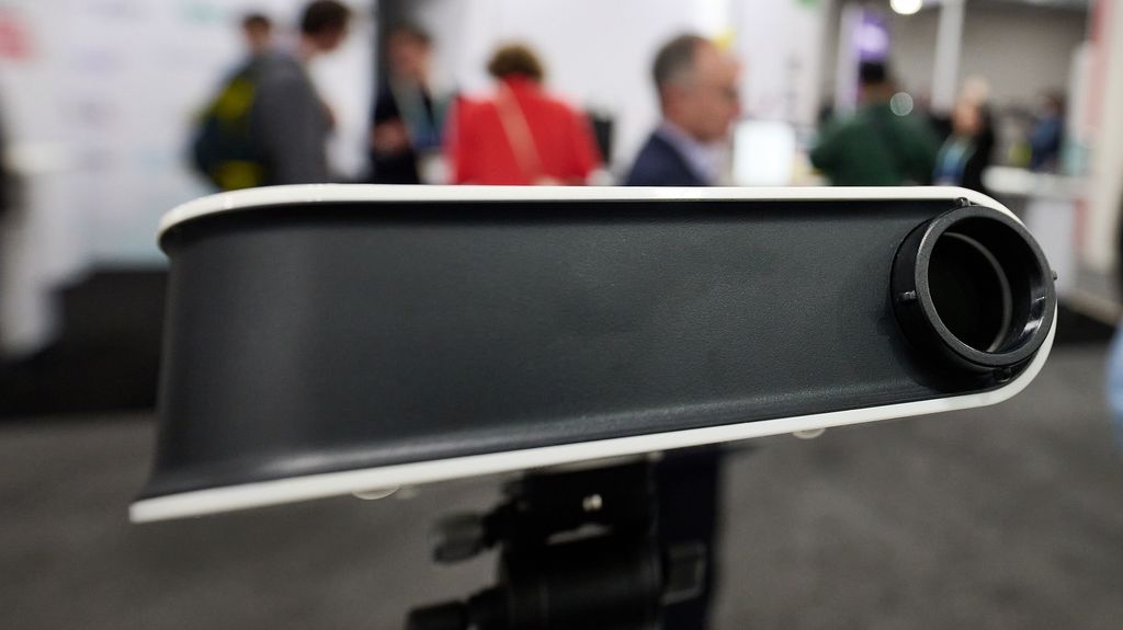 Hestia launches world's first mobile phone-based 25x star spotter ...