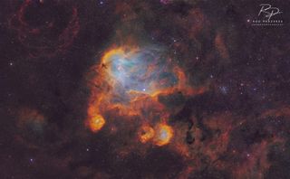 Astrophotographer captures the Running Chicken Nebula in impeccable ...