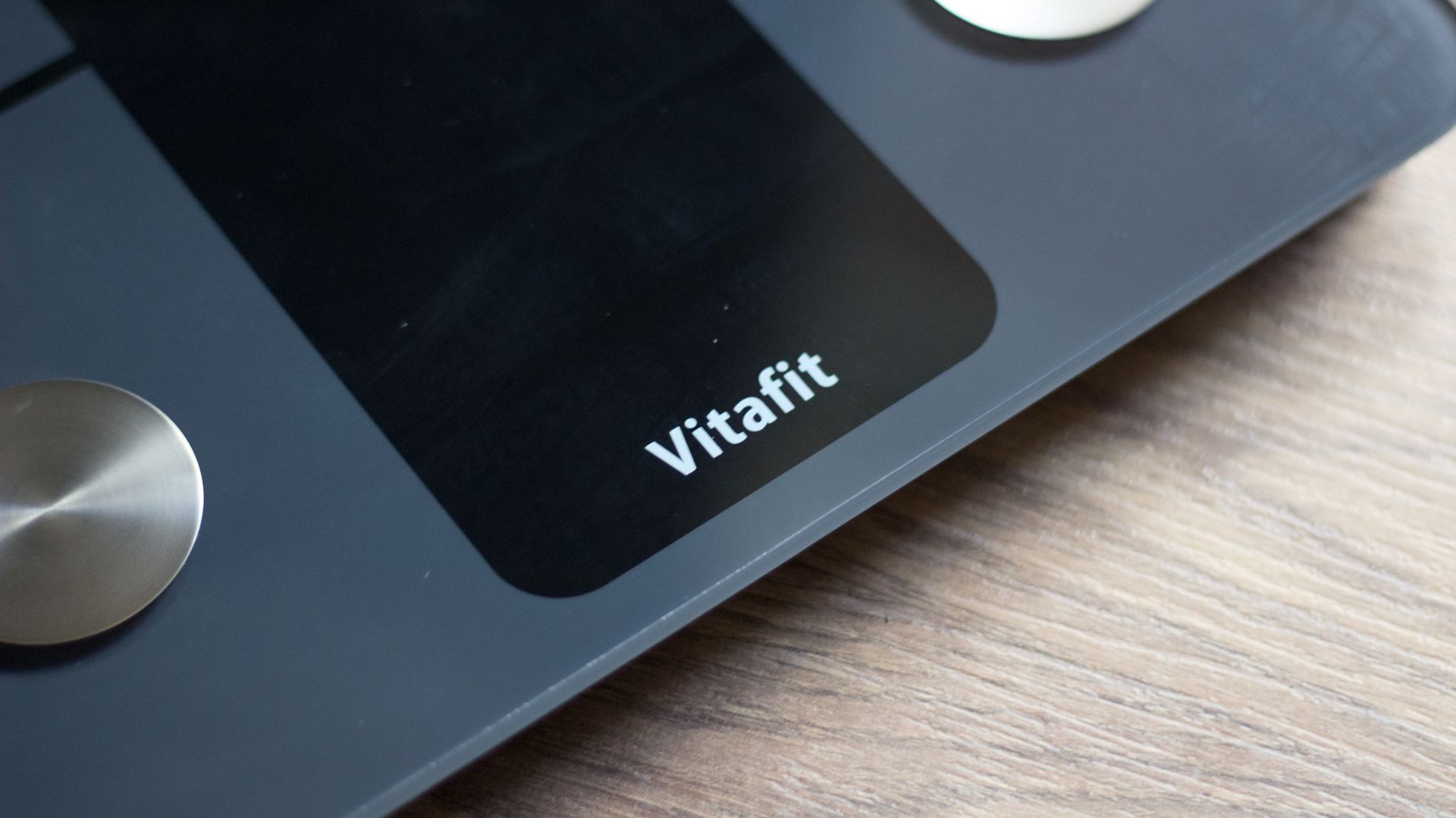 I tested a $20 smart scale against a $8,500 body composition machine ...