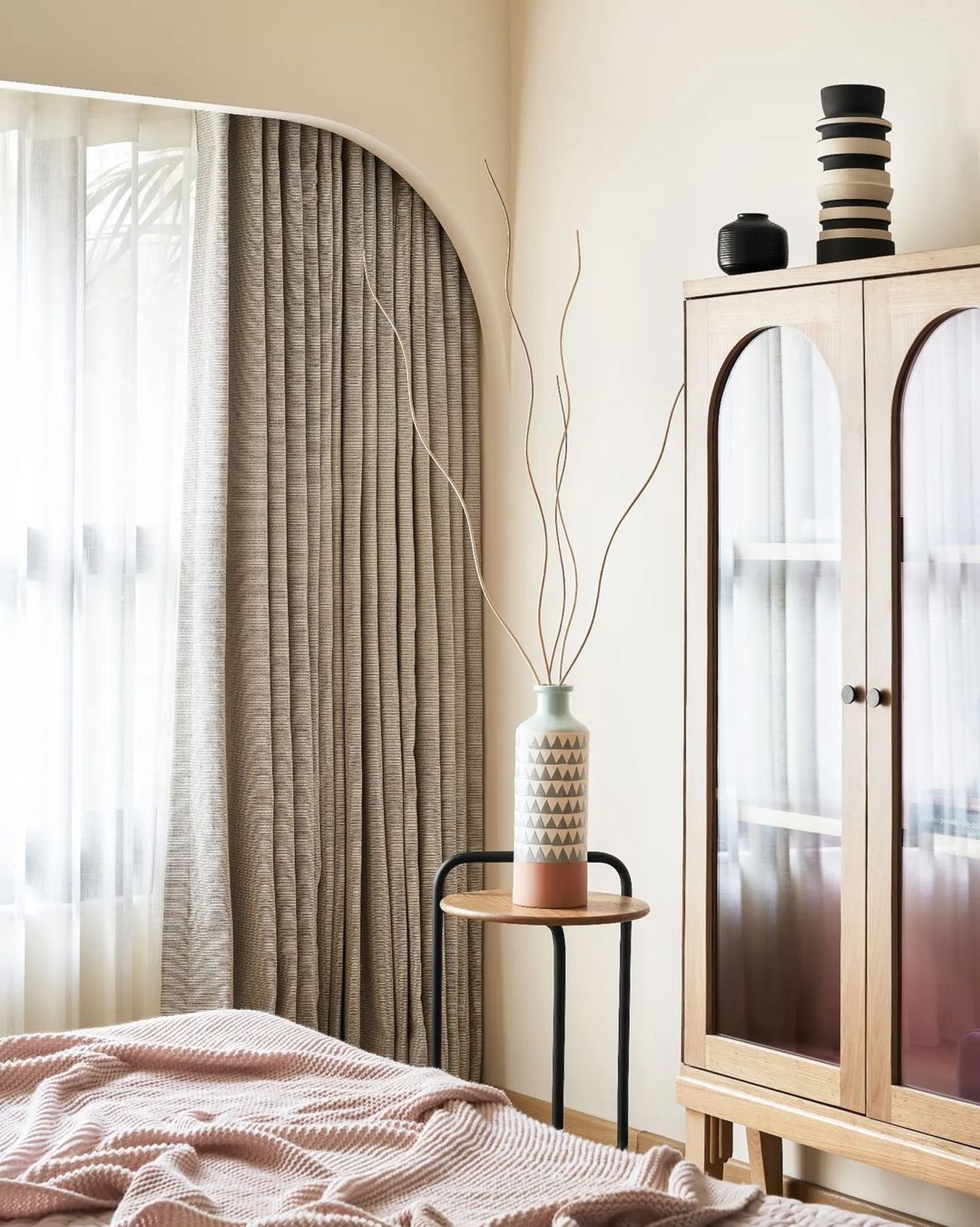 16 Modern Pelmet Ideas That'll Make Your Curtains Look Better | Livingetc