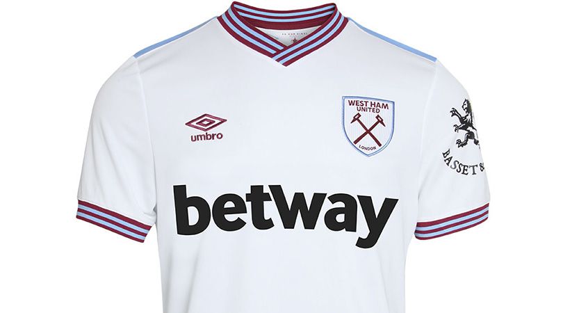 Ranked! The 14 best football kits of the 2019/20 season | FourFourTwo