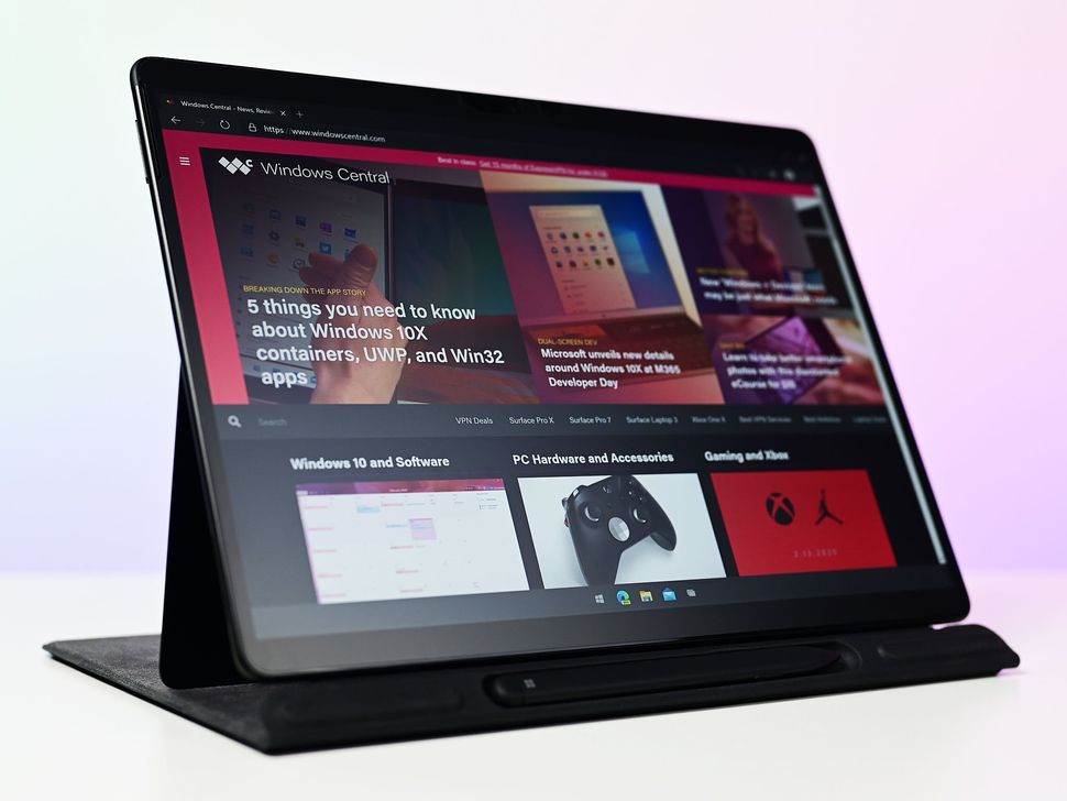 Microsoft to launch Windows 10X as a web-first OS without local Win32 ...