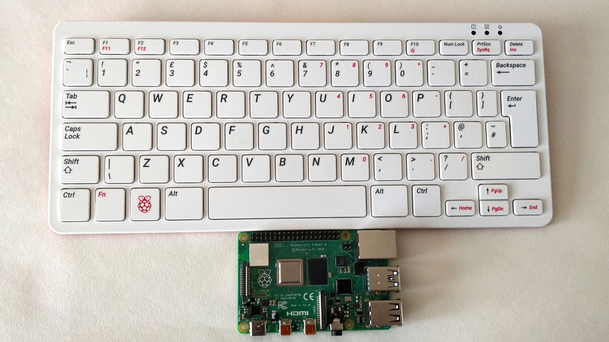 Raspberry Pi 400 Review: Faster CPU, New Layout, Better Thermals | Tom ...