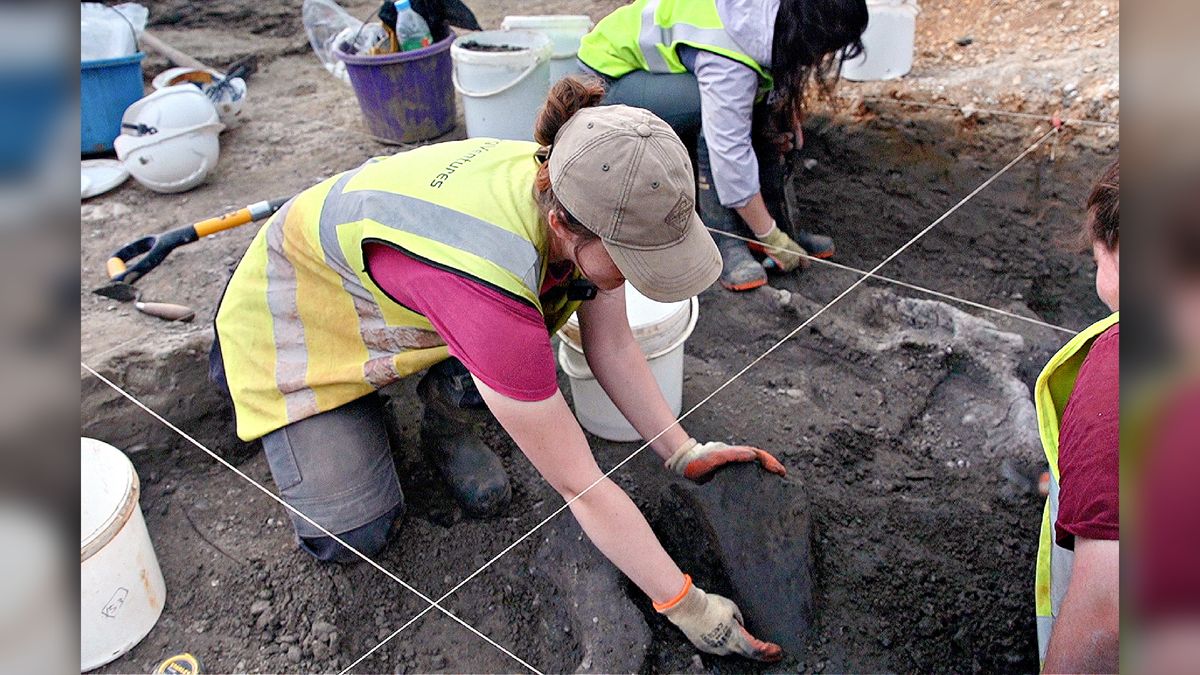 200,000-year-old 'mammoth graveyard' found in UK | Live Science