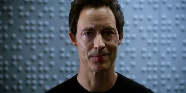 The Flash Season 2: How Harrison Wells Ended Up Helping Barry | Cinemablend