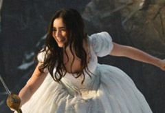 FIRST LOOK: Lily Collins' new Mirror Mirror trailer | Marie Claire UK