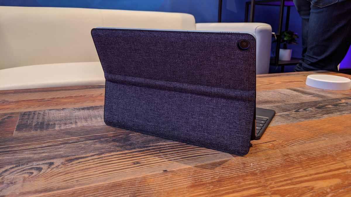 Lenovo's new detachable Chromebook costs less than Apple's Magic ...