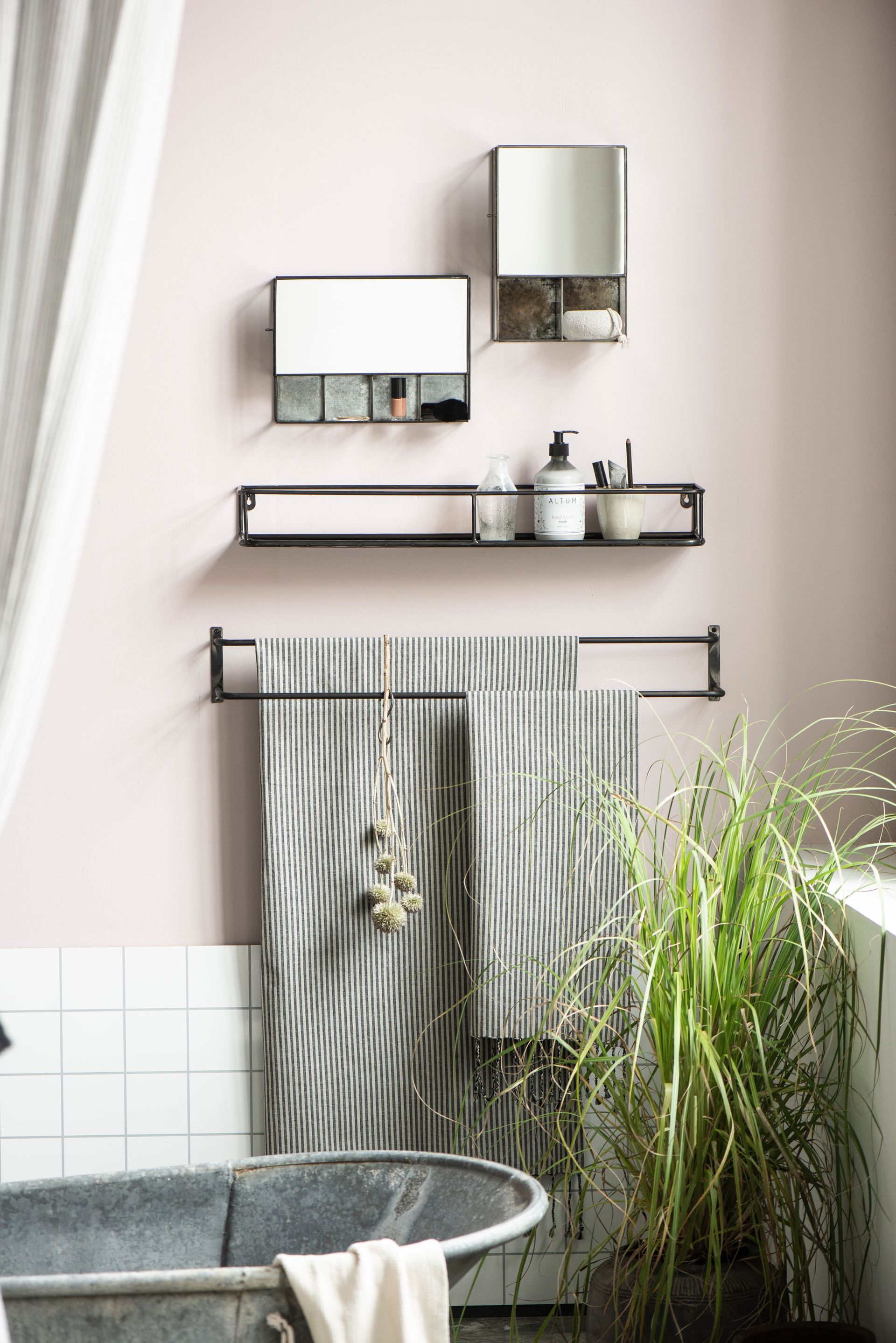 Bathroom shelving ideas: 22 stylish wall storage options | Real Homes