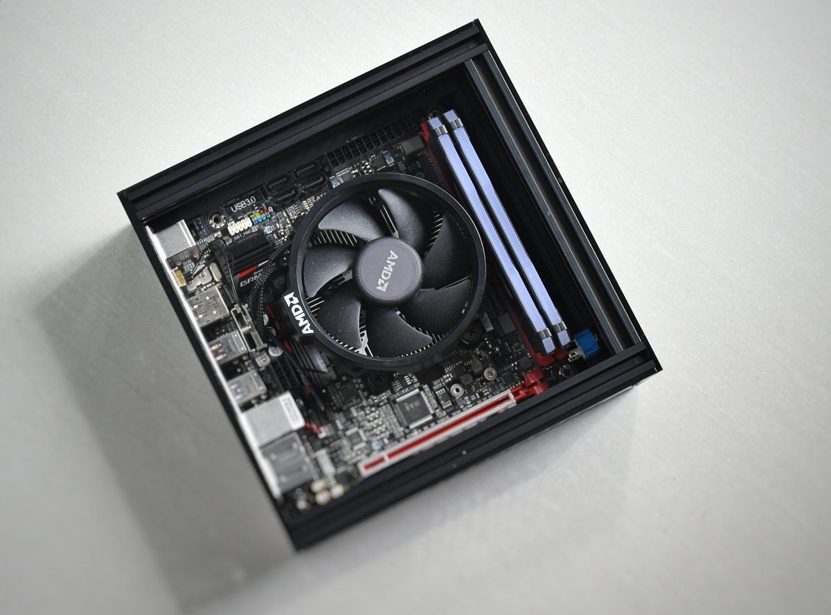 GEEEK A1 Mini-ITX Case Goes Up For Pre-Order at $20 | Tom's Hardware